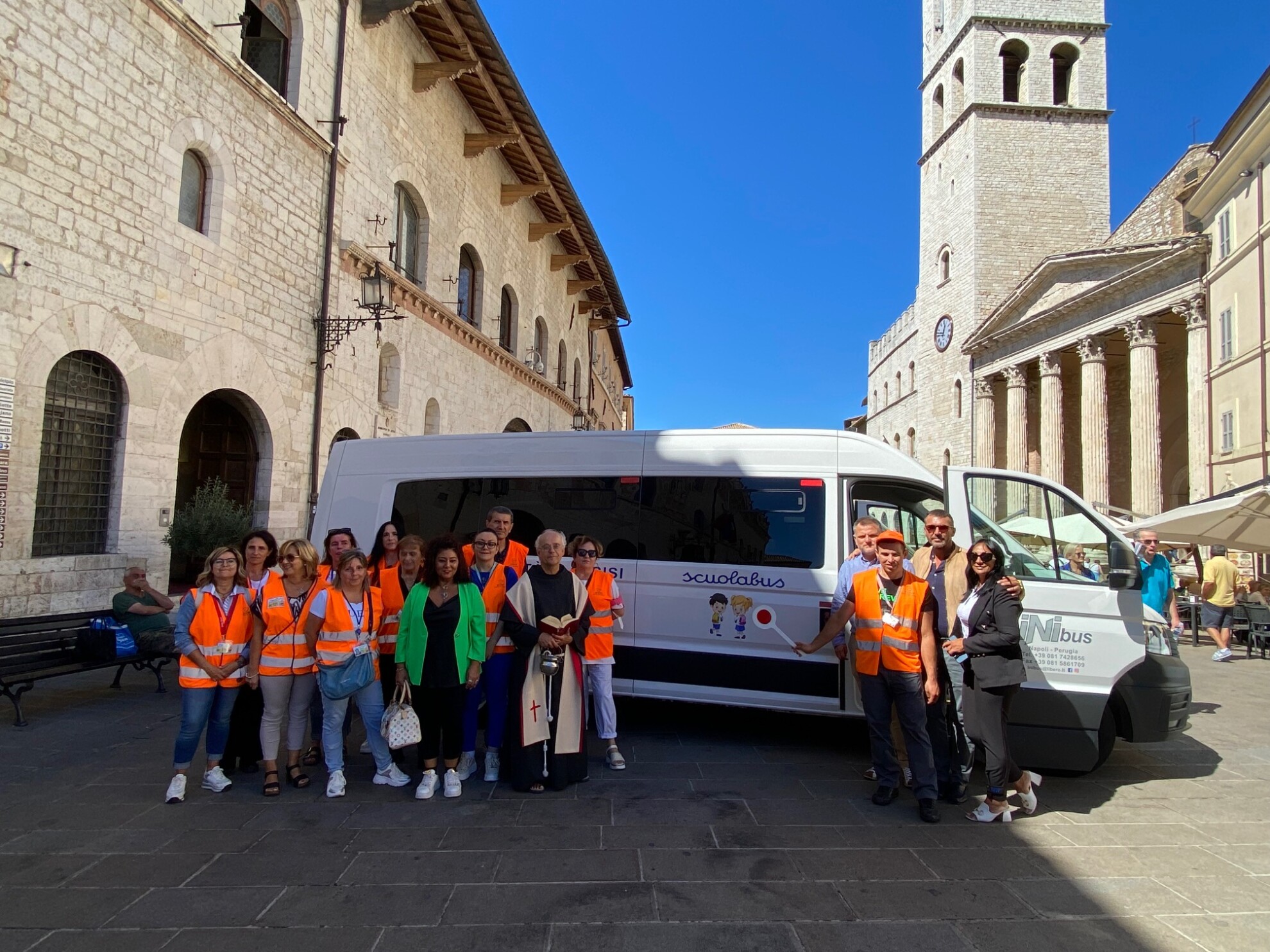 Presentati e benedetti 10 scuolabus destinati al trasporto scolastico